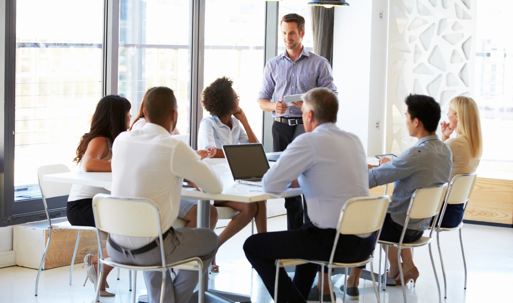 Here Is How To Make Your Sales Team More Efficient